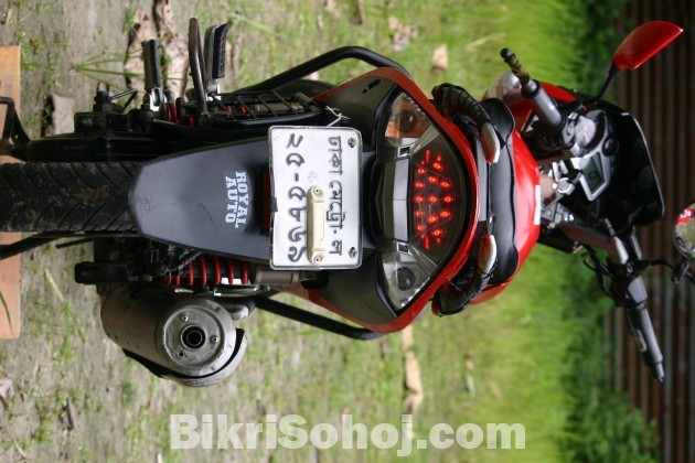 Motorbikes & Scooters : CBZ Xtreme 2014 Dual Disc | Dhaka | BikriSohoj.com